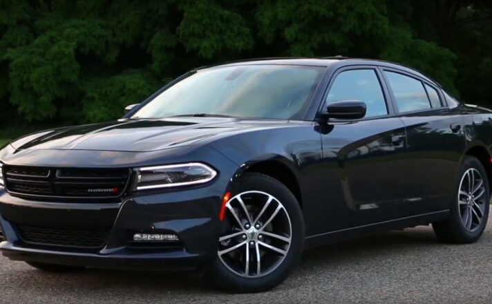7 Things to Know About Dodge Charger SXT | SpeedwayMedia.com