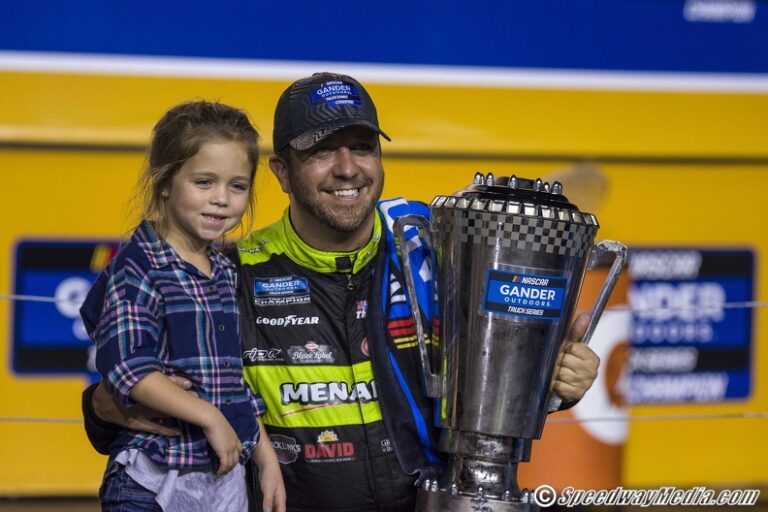 Austin Hill wins the race, Crafton collects his third championship ...