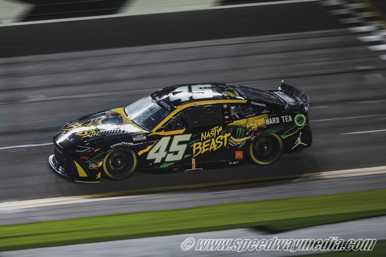 Reddick wins first Bluegreen Vacations Duel amid last-lap pass; Johnson ...