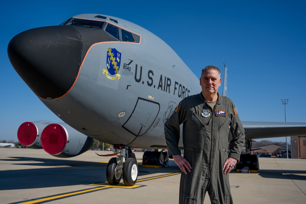 U.S. AIR FORCE GENERAL MINIHAN NAMED GRAND MARSHAL FOR ENJOY ILLINOIS ...