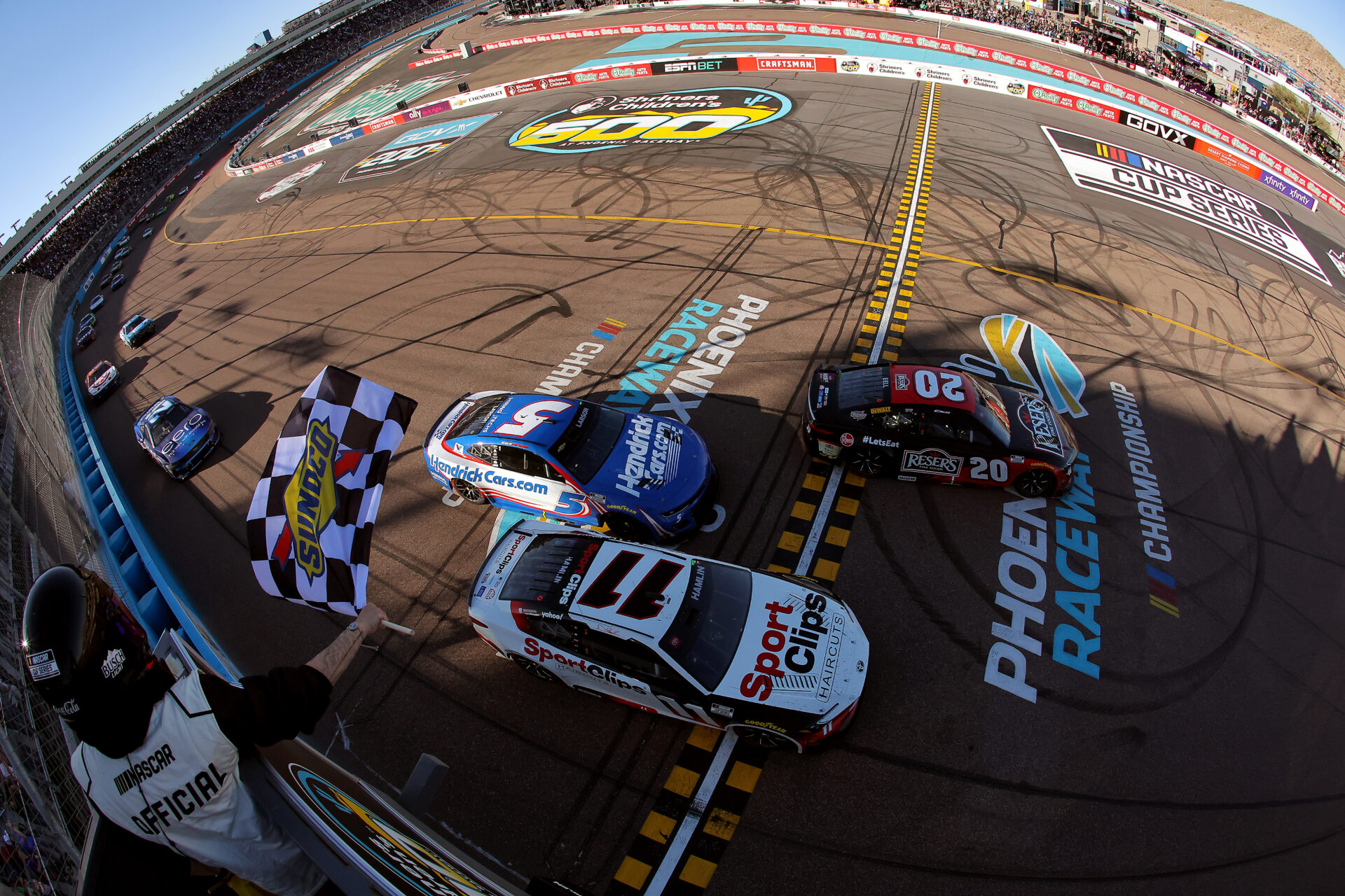 Christopher Bell edges Denny Hamlin for third consecutive Cup victory ...