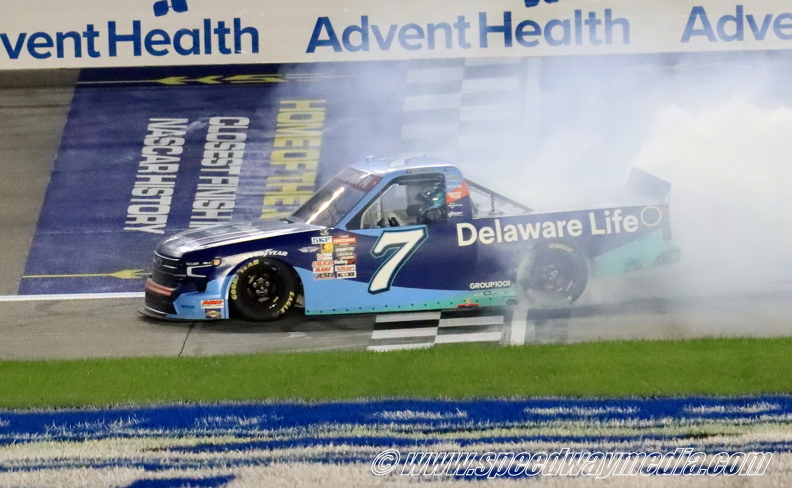 Carson Hocevar scores dramatic Truck victory at Kansas - SpeedwayMedia.com