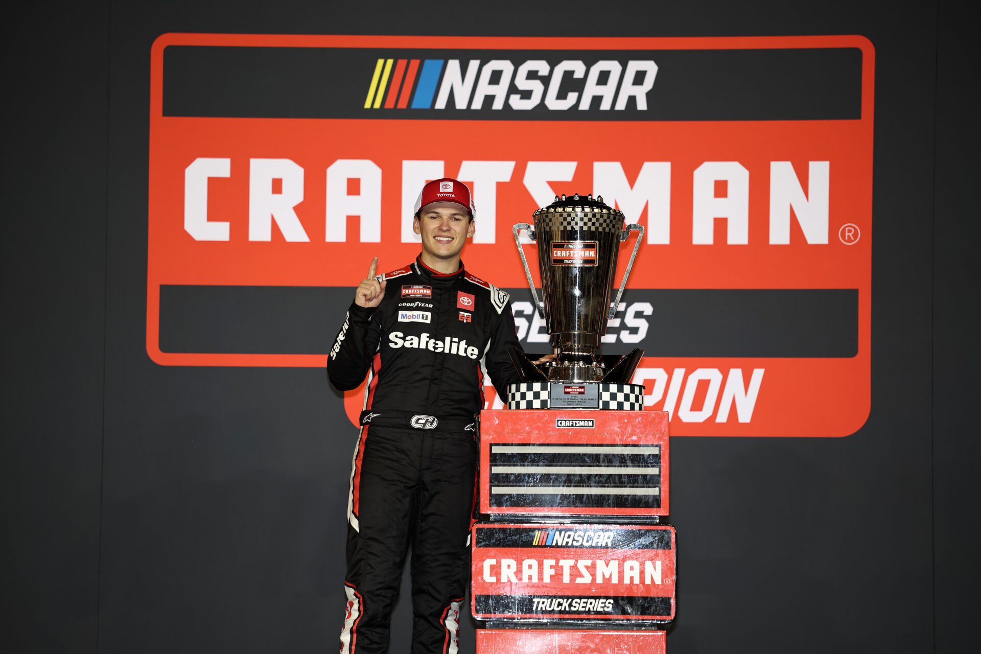 Corey Heim crowned 2025 Truck Series Champion; wins finale at Phoenix ...