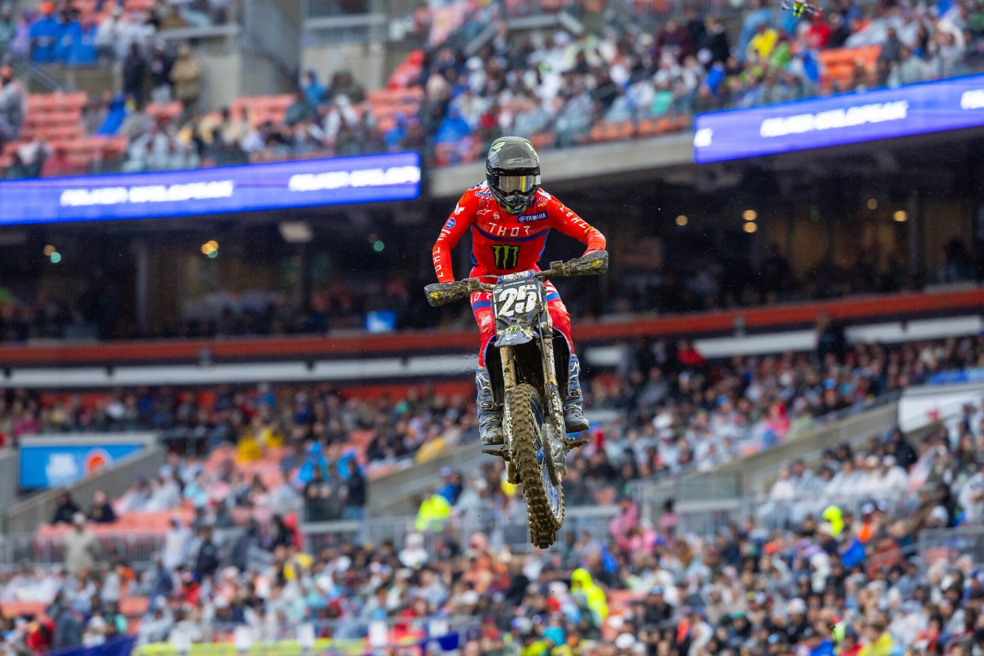 Ken Roczen Tightens Monster Energy Supercross Title Fight with Dramatic ...