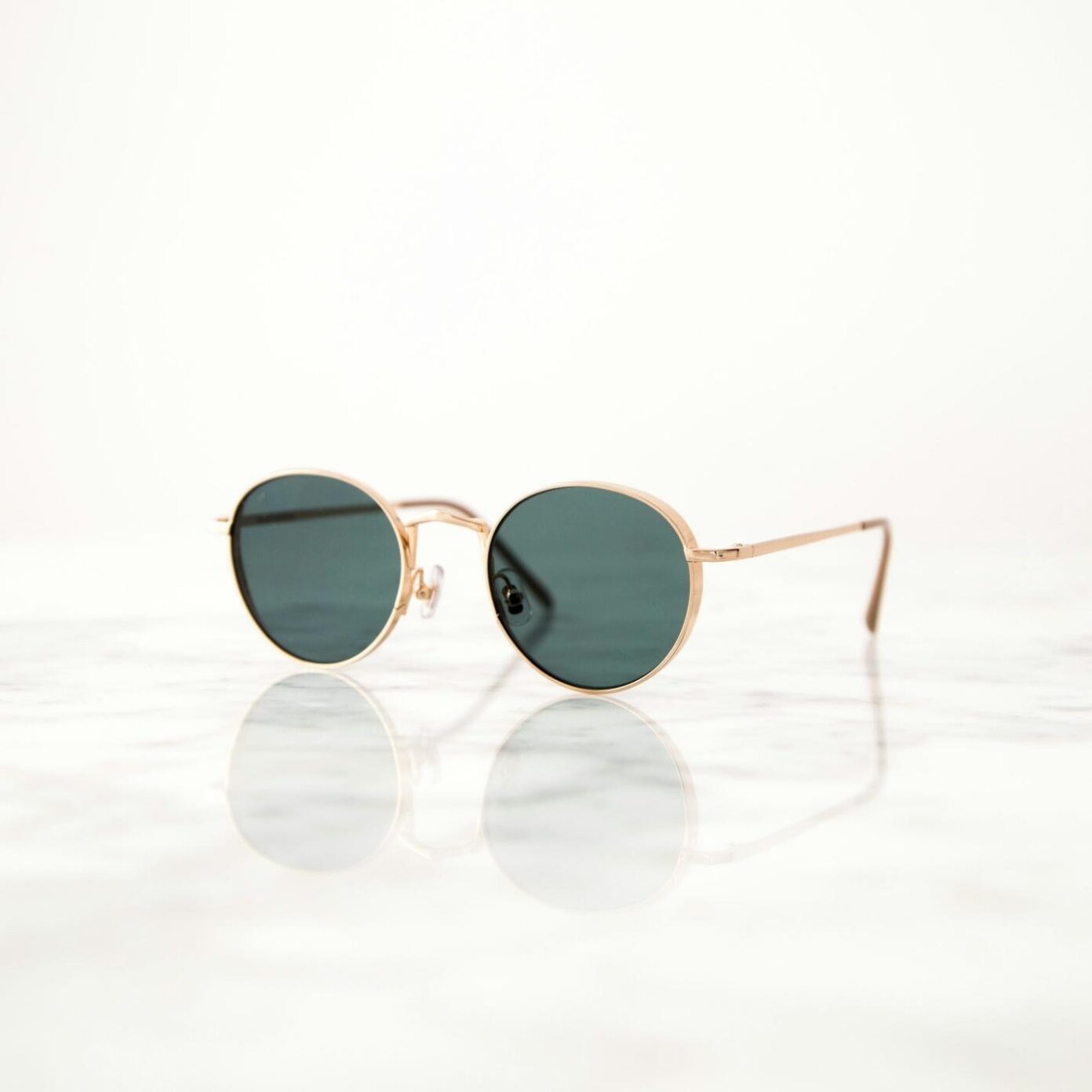 How Do You Choose Sunglasses Built For The Golf Course? - SpeedwayMedia.com